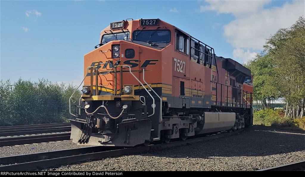 BNSF 7527